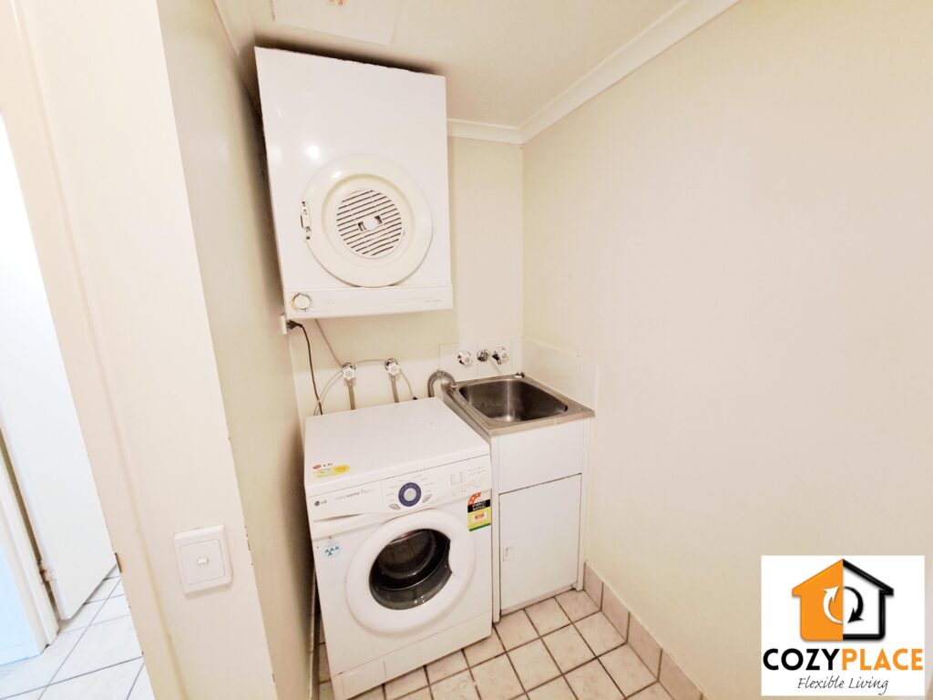 Shared room for 2 person -Inner City Resort style unit Fortitude Valley ...